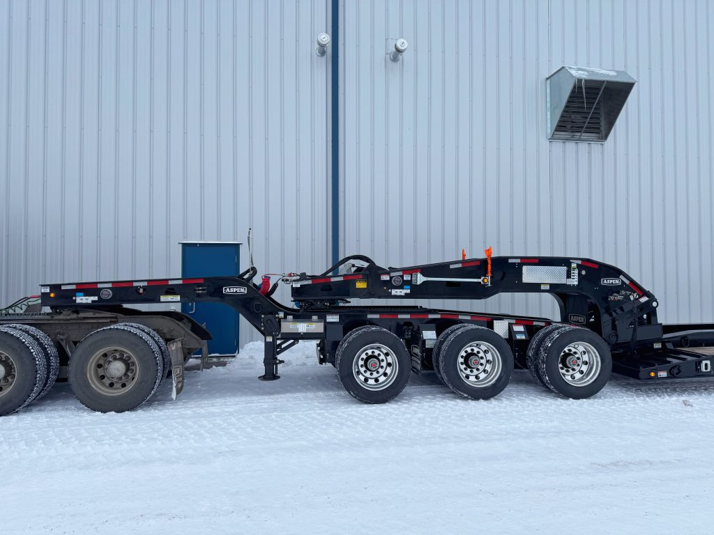 40 Ton Triaxle Jeep - Aspen Custom Trailers